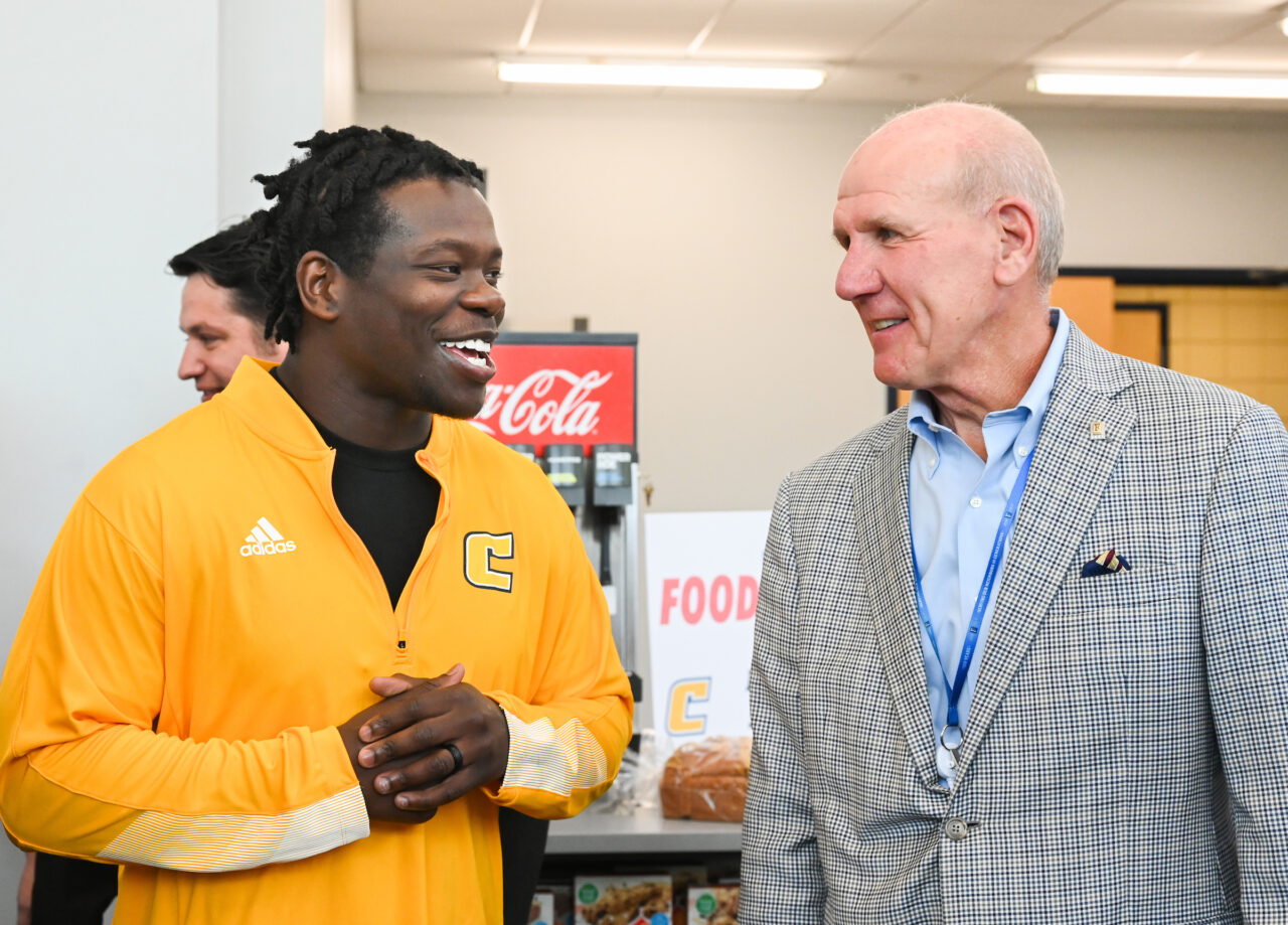 Mocs formally open Food City Fueling Station | UTC News