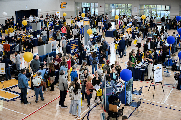 Prospective UTC students explore campus life during Blue and Gold ...